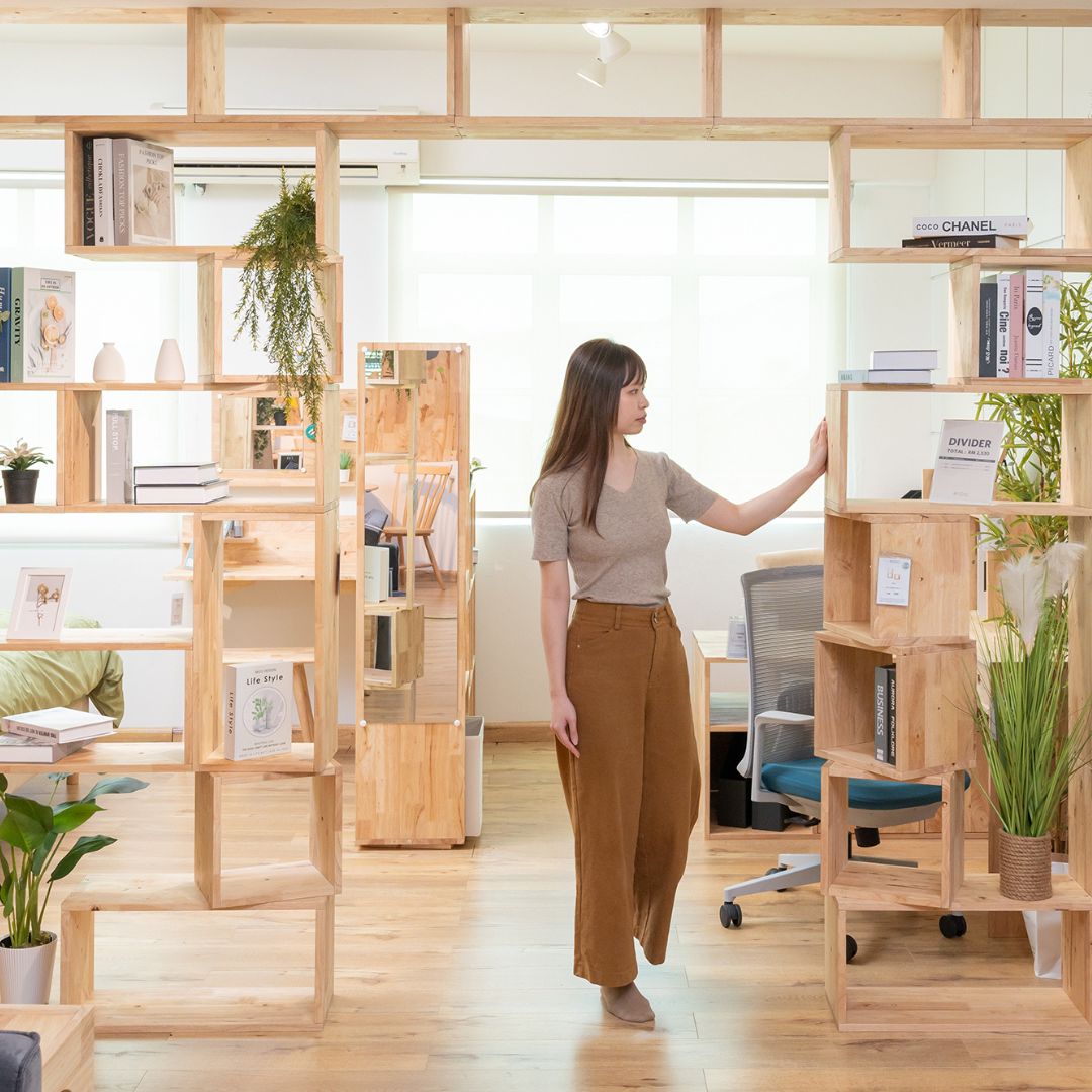 Solid Wood Dividers | Flexible Space Separation – Natural Signature